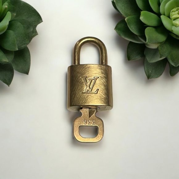 Louis Vuitton | Accessories | Authentic Louis Vuitton Lock And Key ...